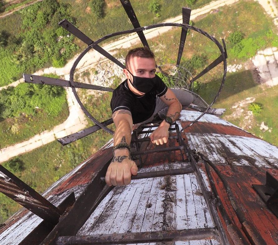 Tewas Usai Terjatuh dari Lantai 68, Ini Fakta Remi Lucidi Selebgram ...