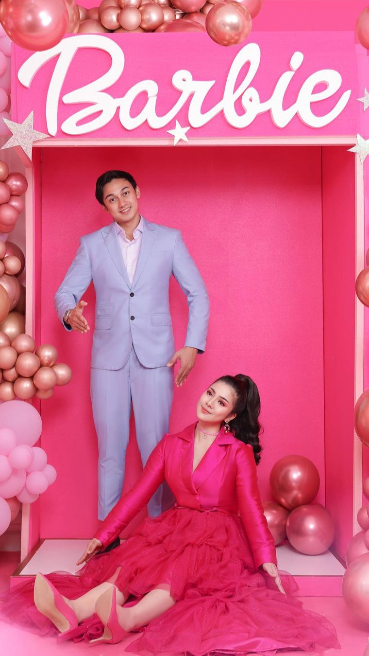 Potret Keluarga Felicya Angelista Photoshoot Ala Barbie, Bak Nyata