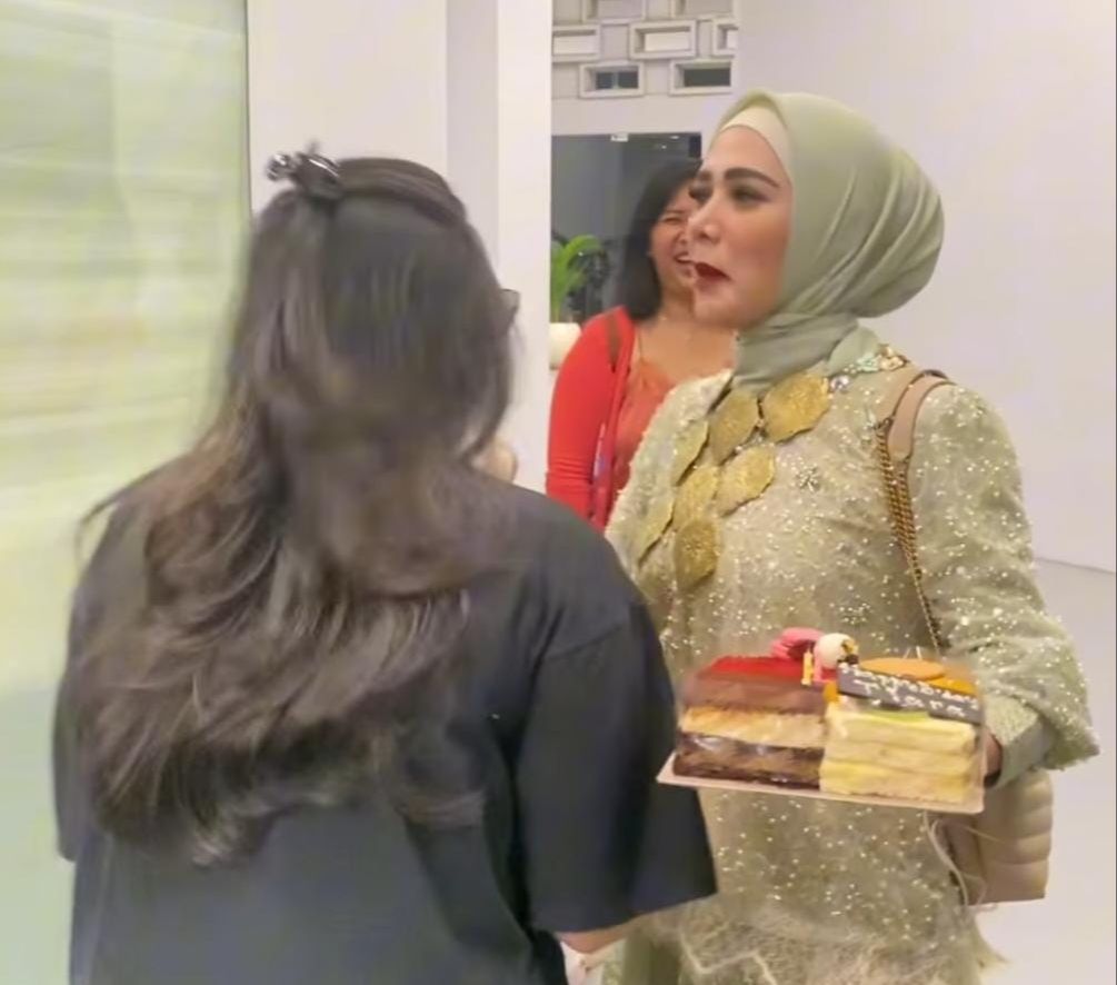 Potret Kejutan Ultah Mulan Jameela Untuk Putri Cantiknya Tiara Savitri ...