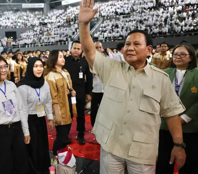 Momen Prabowo Bareng Gibran Hadiri Hari Veteran Nasional Momen Prabowo Bareng Gibran Hadiri Hari Veteran Nasional