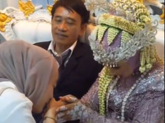 'Ibu Tiriku Adalah Sahabatku', Cerita Cewek Sang Ayah Nikahi Sahabatnya, Momennya Kocak!