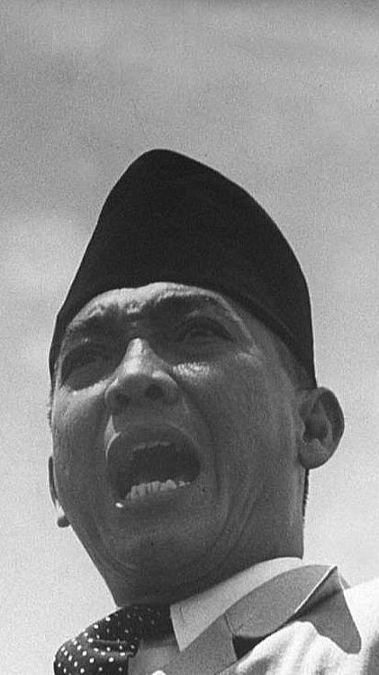 Kata Bijak Soekarno tentang Perjuangan, Bakar Semangat Jiwa Muda di ... Kata Bijak Soekarno tentang Perjuangan, Bakar Semangat Jiwa Muda di ...