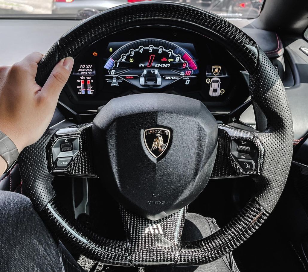 Harga Cicilan Lamborghini Bisa Beli 1 Rumah Tiap Bulan di Depok