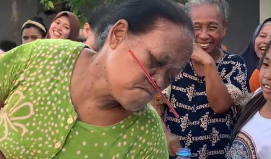Deretan Aksi Kocak Emak-emak Lomba 17-an, Sukses Bikin Ngakak Deretan Aksi Kocak Emak-emak Lomba 17-an, Sukses Bikin Ngakak