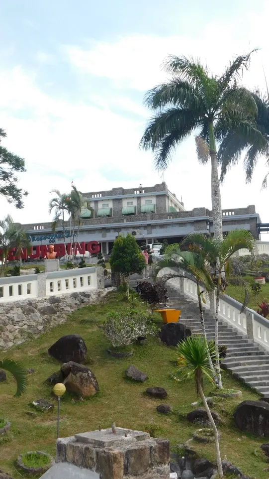 Mengunjungi Bukit Menumbing, Tempat Sejarah Perjuangan Bangsa Indonesia ...
