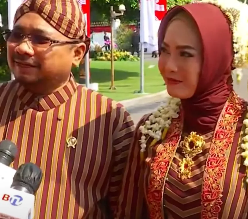 Potret 10 Menteri Jokowi dalam Busana Adat Berbagai Daerah di Momen 17 ...