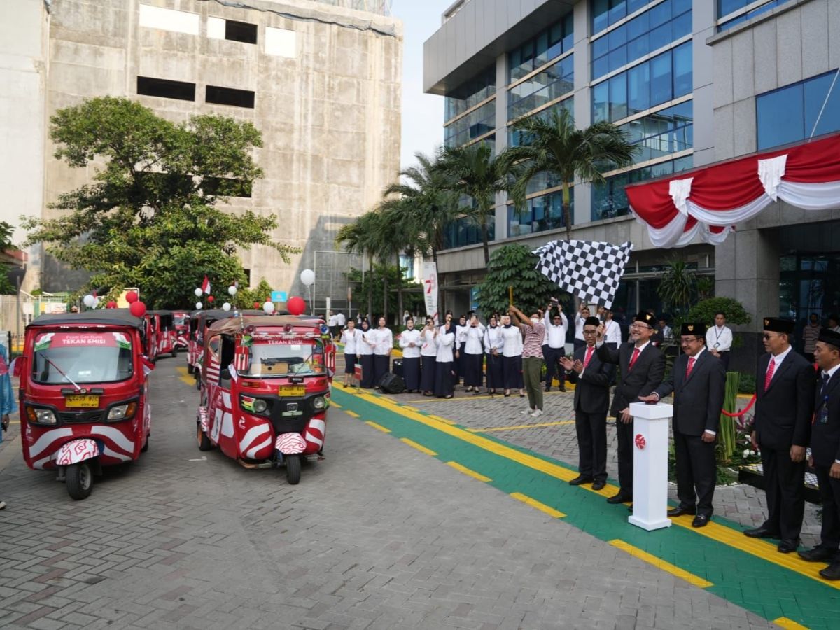 Meriahkan HUT RI, PGN Hadirkan Bajaj Merah dengan Tarif Rp1.700 per 8 Km