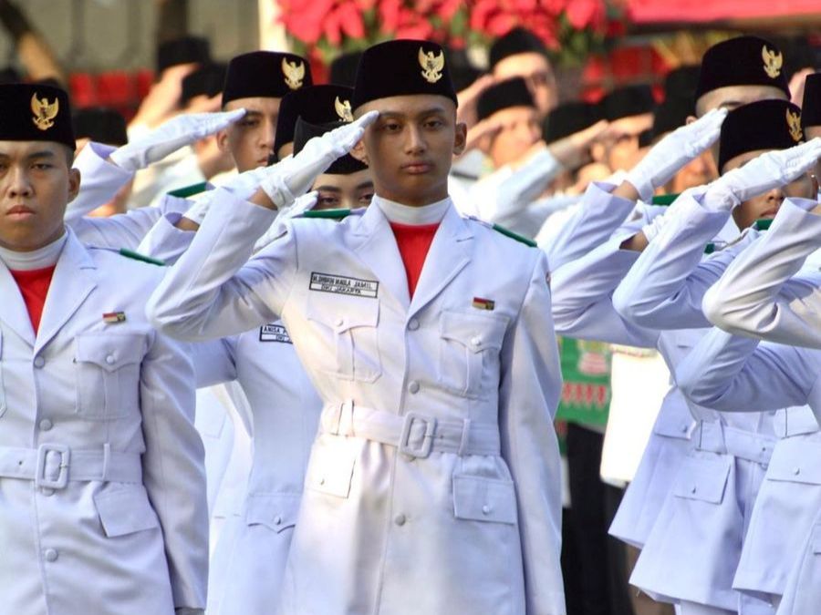 8 Foto Dhofin, Anak Ibnu Jamil, Melaksanakan Tugas Sebagai Anggota Paskibraka: Ekspresi Sukacita ...