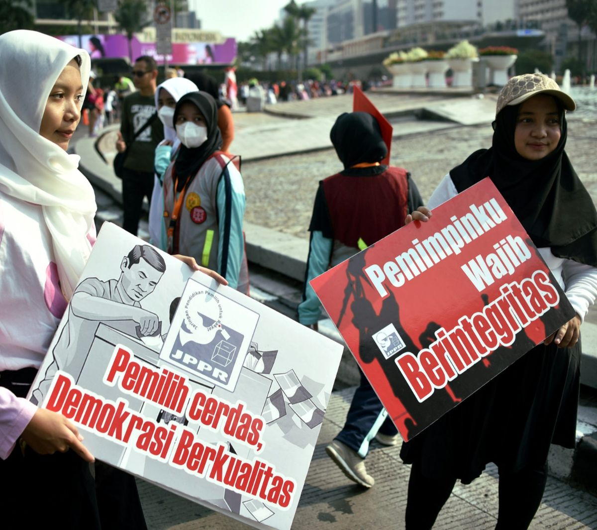 FOTO: Aksi Sosialisasi Pemilu 2024 Mengajak Masyarakat Agar Tak Salah Pilih