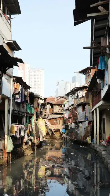 Wirausaha Jadi Solusi Berantas Kemiskinan di Indonesia Wirausaha Jadi Solusi Berantas Kemiskinan di Indonesia