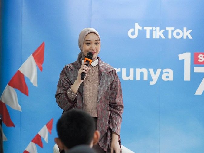 Potret Ivan Gunawan Membagikan Pengetahuan tentang Wirausaha kepada ...