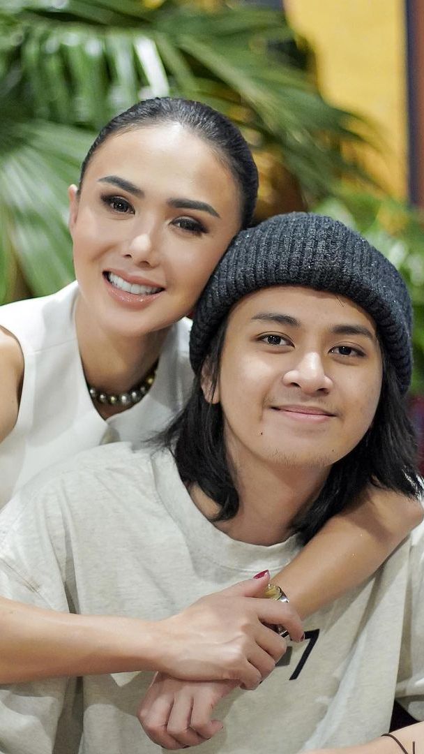 Potret Anak Cowok Yuni Shara Kini Sudah Berusia 21 Tahun, Sosoknya ...