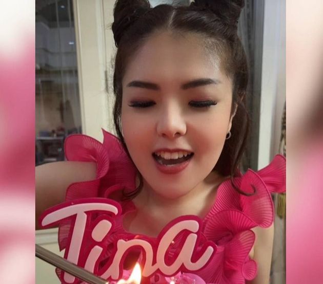 Terlihat Sangat Cantik Dengan Dandanan Seperti Boneka Barbie, Ini Sederet Potret Tina Toon ...