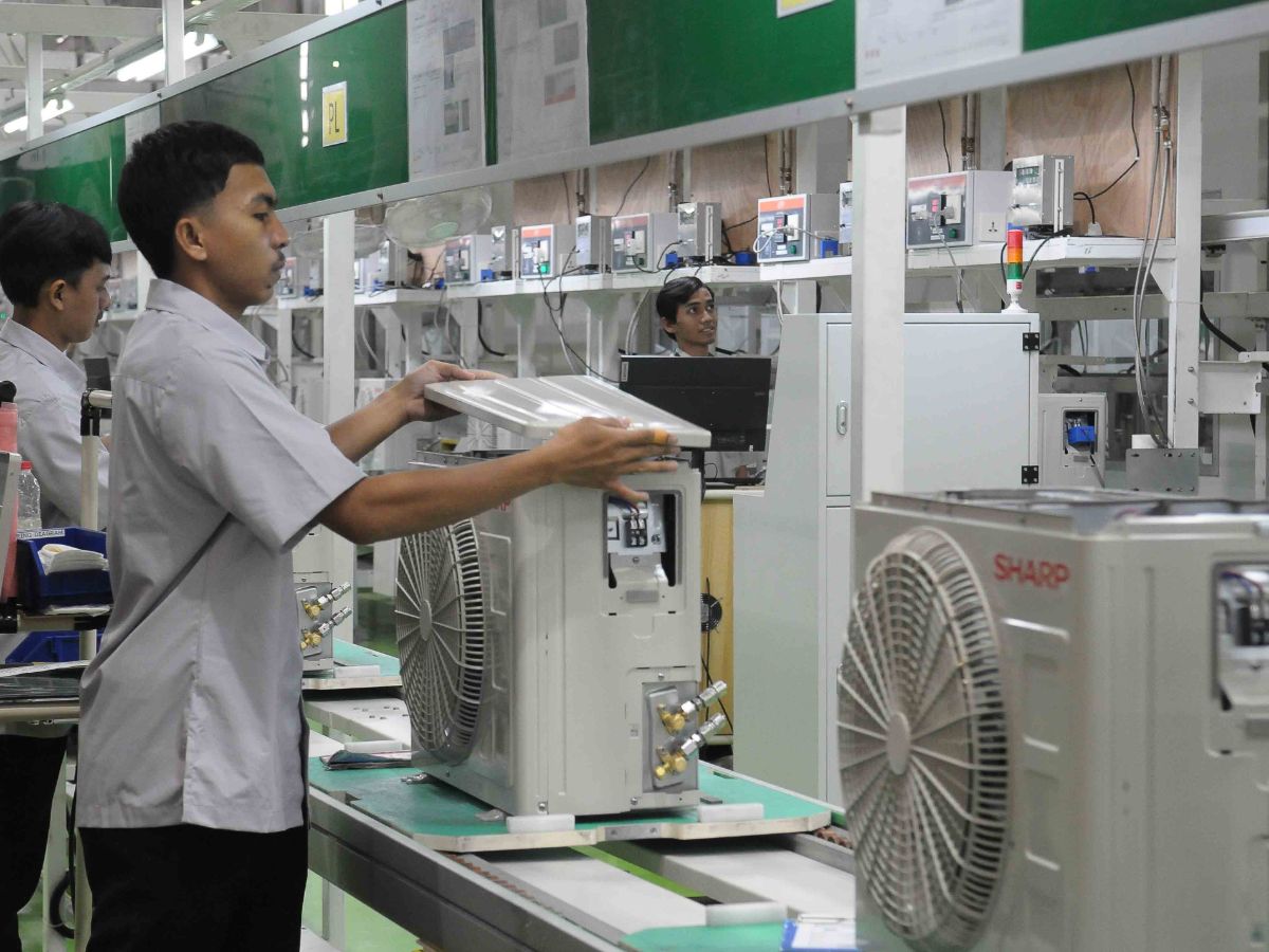 FOTO: Sharp Indonesia Resmikan Pabrik AC Senilai Rp582 Miliar di ...