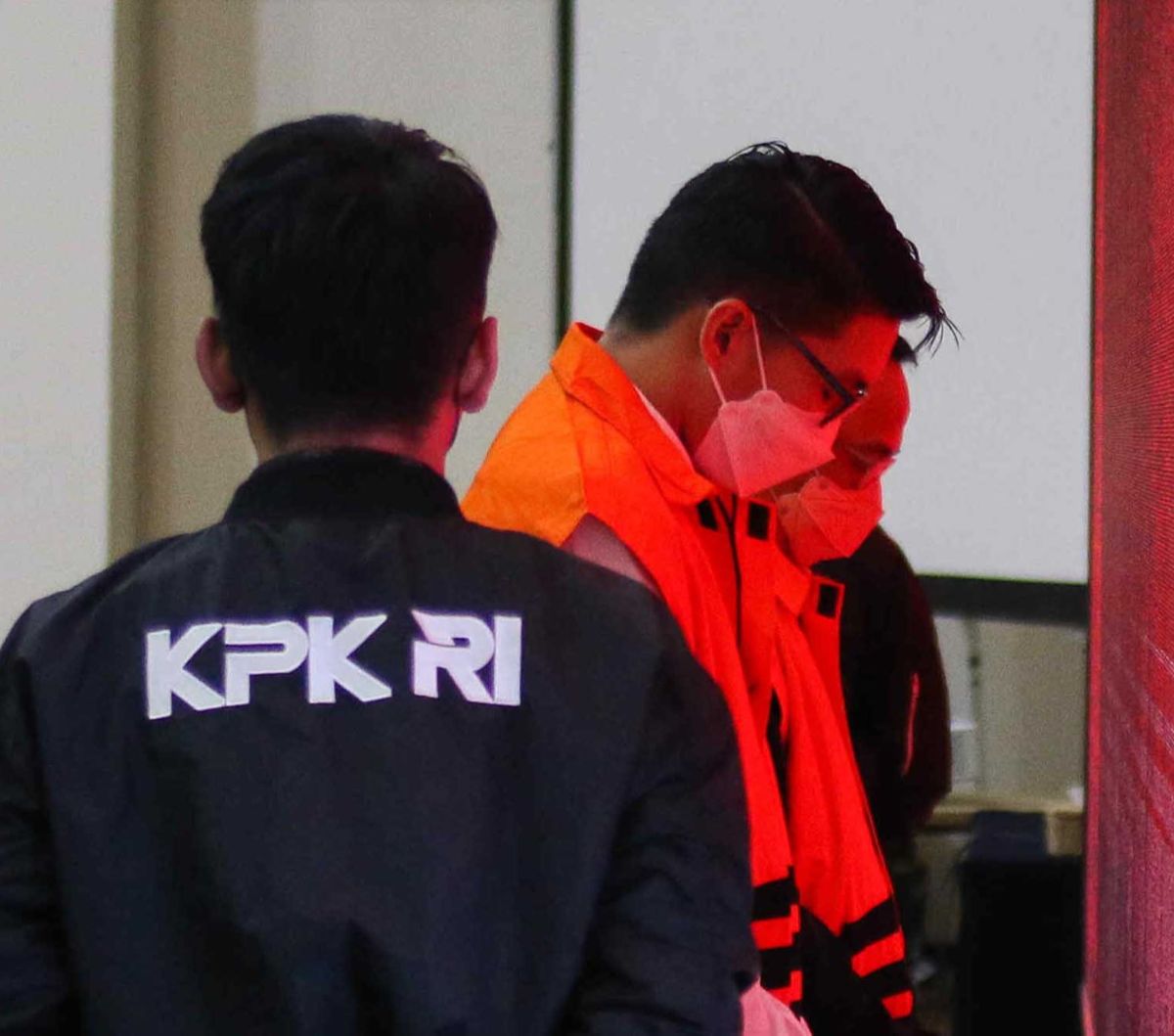 FOTO: Ini Tampang Tersangka Korupsi Bansos Beras yang Ditahan KPK, Rugikan Negara Rp127,5 Miliar