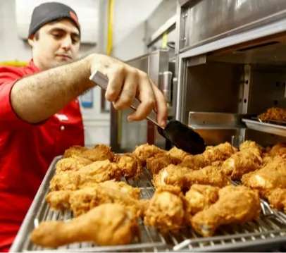 Perjalanan Bisnis Dick Gelael, Pendiri KFC Pertama di Indonesia