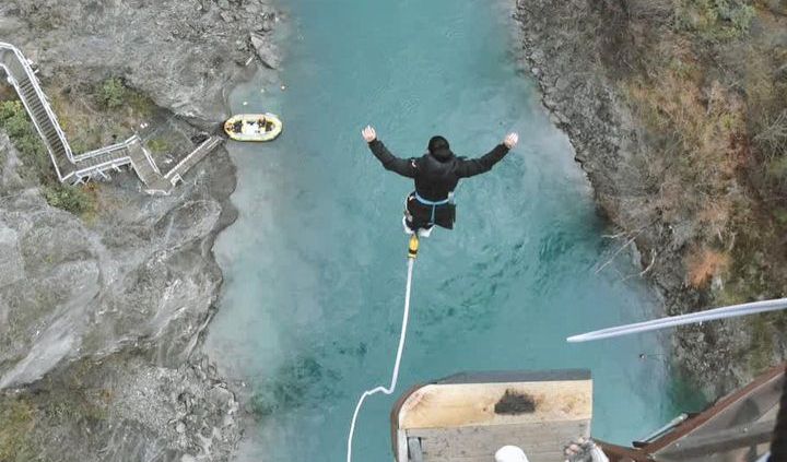 10 Momen Menegangkan Naysilla Mirdad 'Bungee Jumping' Terjun dari Atas ...
