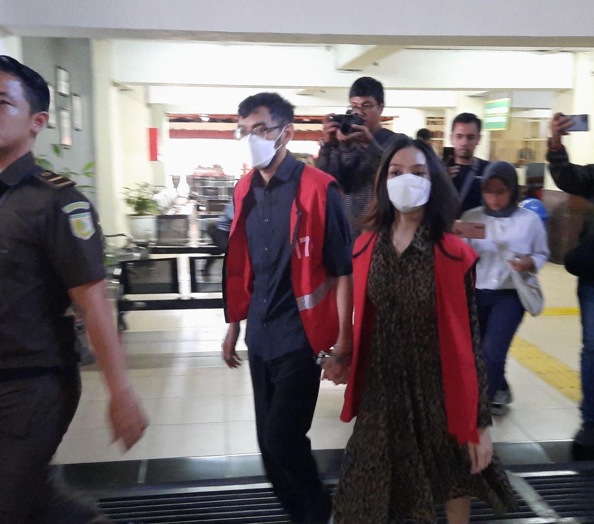 Pemeran Video Porno 'Kebaya Merah' Divonis 1,2 Tahun dan 1 Tahun