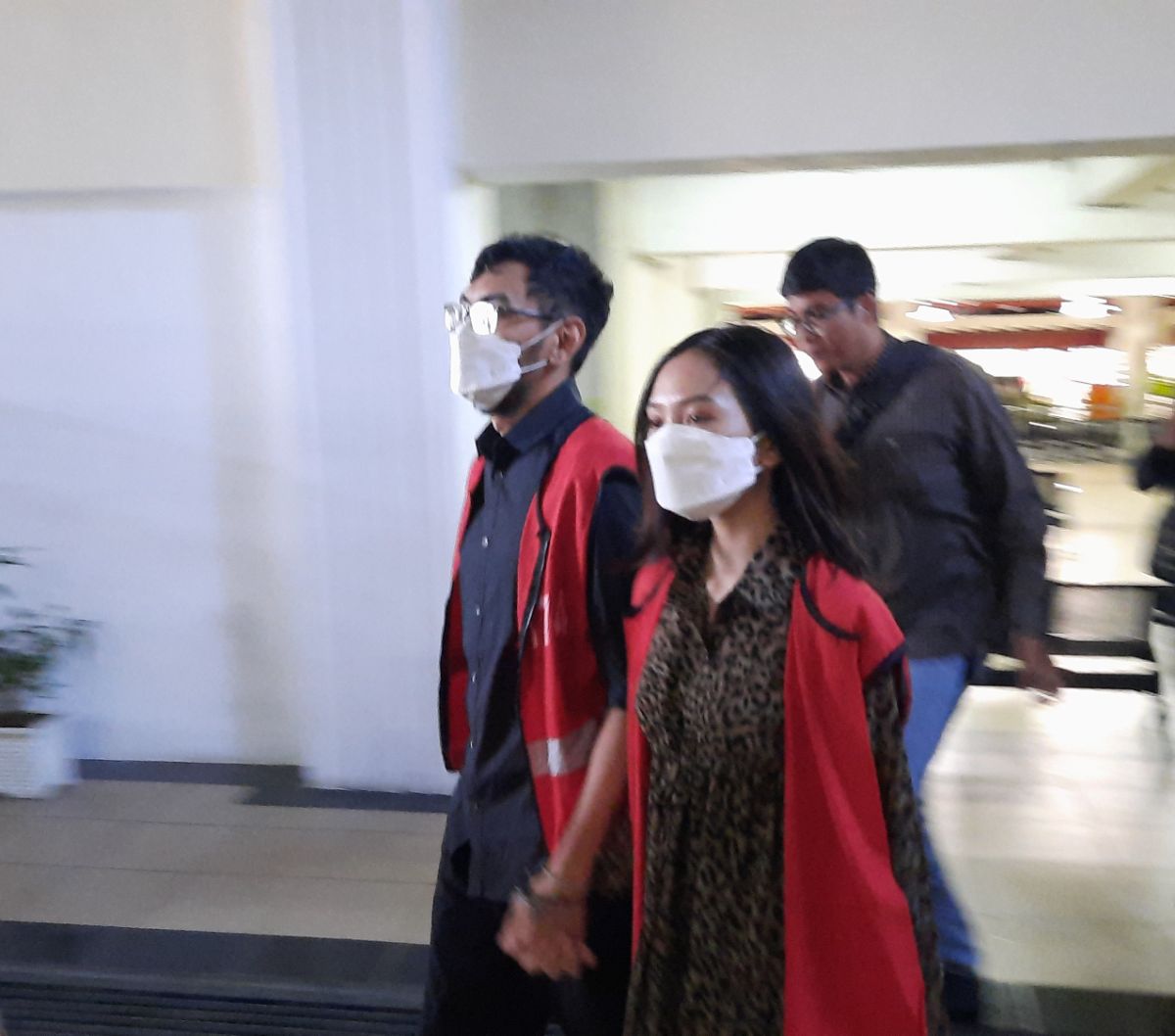 Pemeran Video Porno 'Kebaya Merah' Divonis 1,2 Tahun dan 1 Tahun