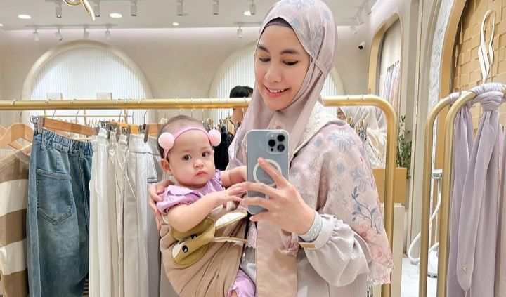 10 Potret Terbaru Baby Twins Alma dan Alsha Anak Kembar Annisa Rahma ...