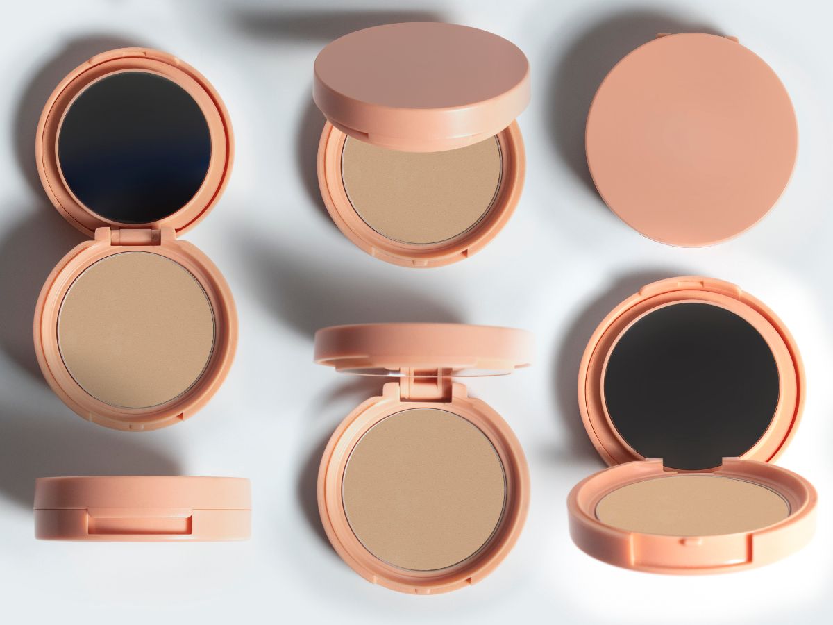 Look Makeup Flawless Bisa Didapatkan Hanya dengan Bedak Padat | Dream.co.id