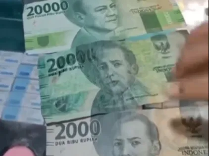 Pedagang Ini Kena Tipu, Duit Rp2.000 Digambar dan Ditambahi Nol Jadi ...