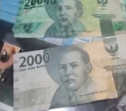 Pedagang Ini Kena Tipu, Duit Rp2.000 Digambar dan Ditambahi Nol Jadi ...
