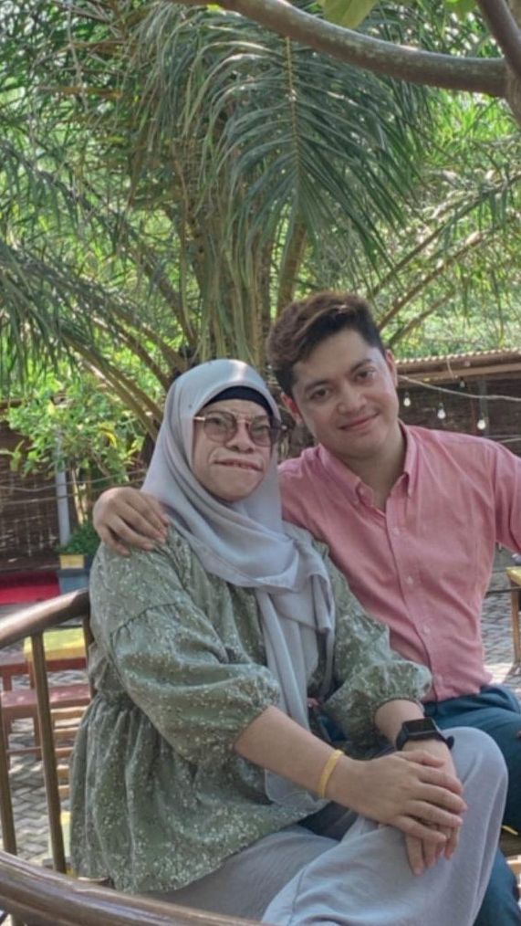 Resmi Dilamar, Intip Potret Kebersamaan Yuni Manurung dan Abdul Rasyid ...