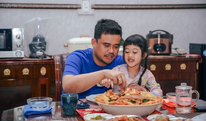 10 Potret Terbaru Sedah Mirah Putri Kahiyang Ayu Kini Menginjak 5 Tahun ...