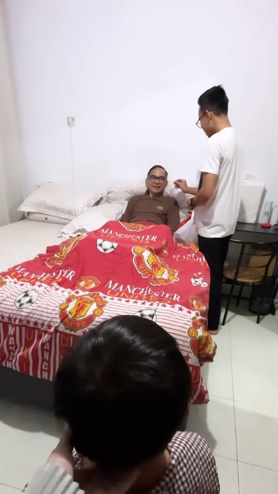Kondisi Terbaru Ray Sahetapy Diungkap Sang Anak, Terkena Stroke Satu ...