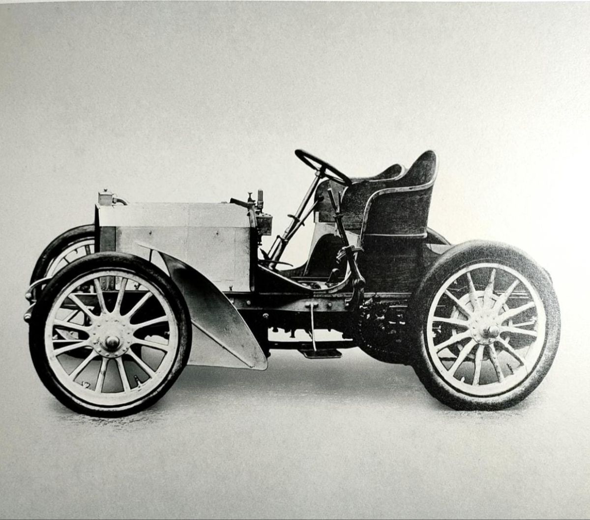 Anggunnya Sosok Mercedes Jellinek yang Namanya Dijadikan Merek Mobil ...