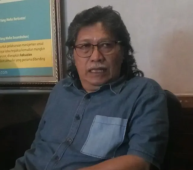 Kondisi Membaik, Cak Nun Keluar dari Ruang ICU | merdeka.com