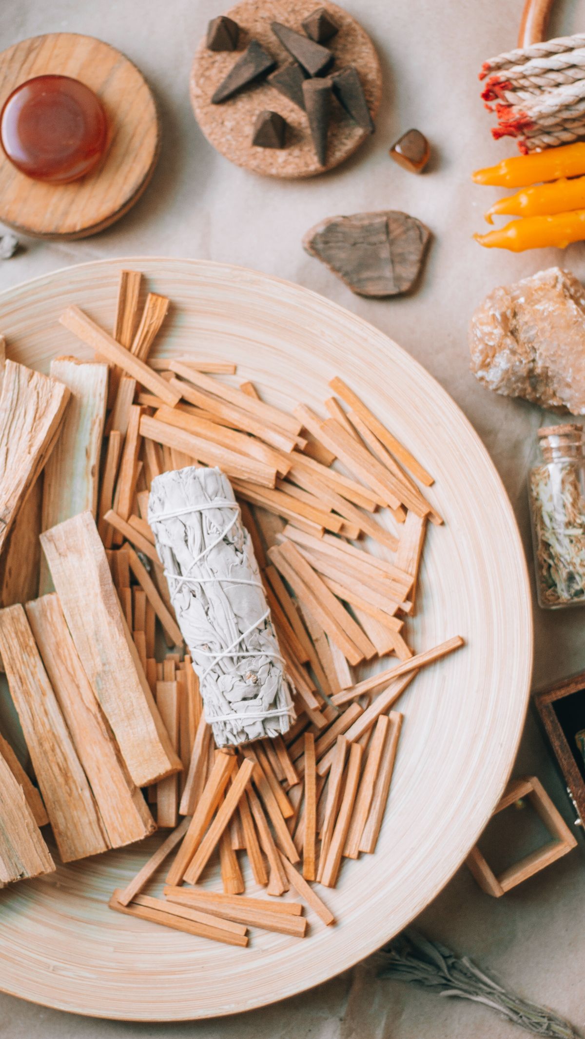 Manfaat Kayu Cendana bagi Kesehatan , Mampu Turunkan Kolesterol