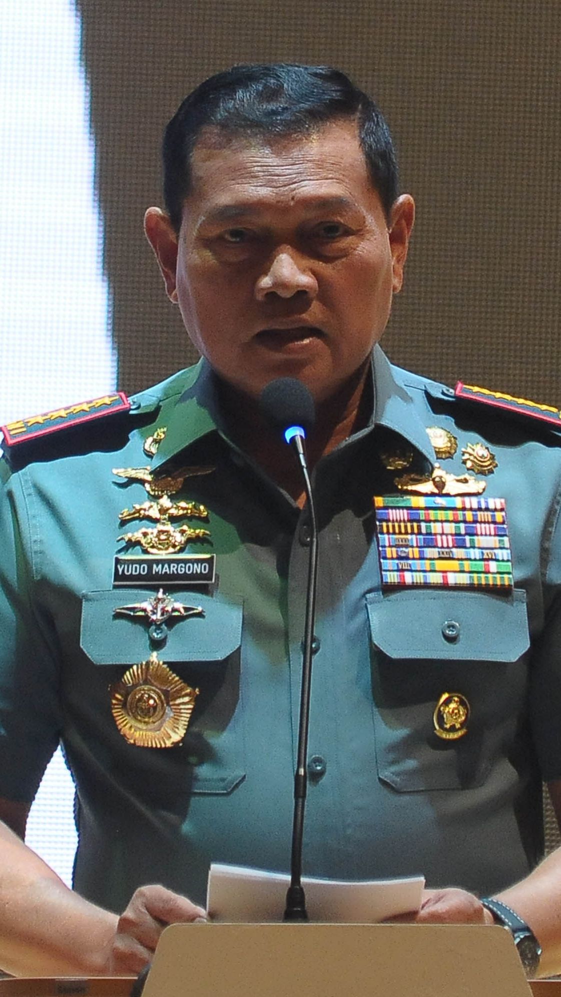 VIDEO: Panglima TNI Kesal, Perintahkan Danpom Periksa Mayor Geruduk ... VIDEO: Panglima TNI Kesal, Perintahkan Danpom Periksa Mayor Geruduk ...