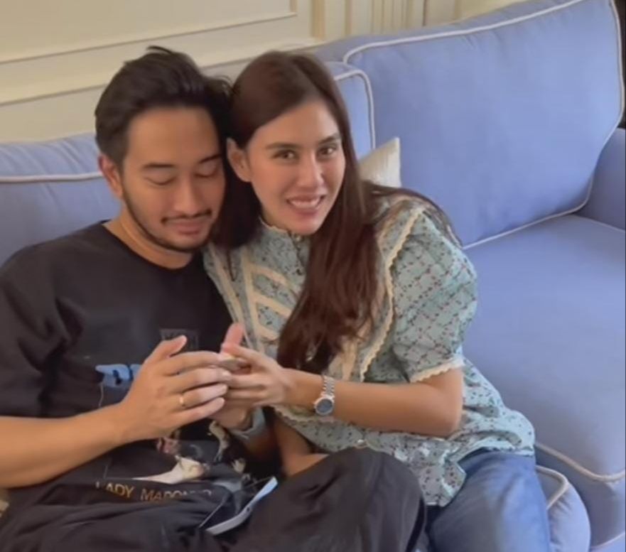 Syahnaz Sadiqah dan Jeje Mesra di Sofa, Jessica Iskandar 'Itu Beritanya ...