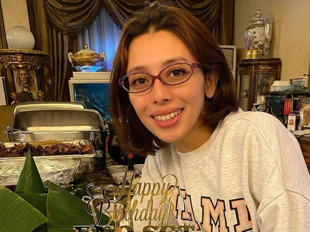 Pernah Jadi Penyanyi, 8 Foto Terbaru Eno Sigit yang Jarang Terdengar