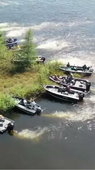 This Island is Pushed by Boats Every Year So It Doesn't Hit a Bridge ...