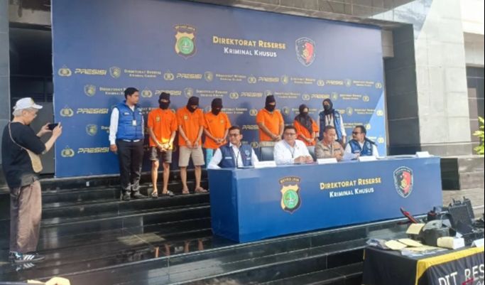 Industri Pembuatan Film Porno di Jakarta Terbongkar, Sosok Sutradara hingga Para Pemain Pria ...