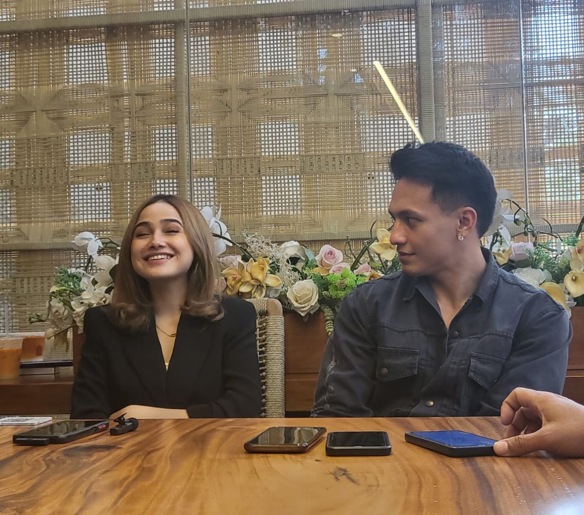 Main di Film 'Mohon Doa Restu', Jefri Nichol & Syifa Hadju Didoakan Segera Menikah | merdeka.com