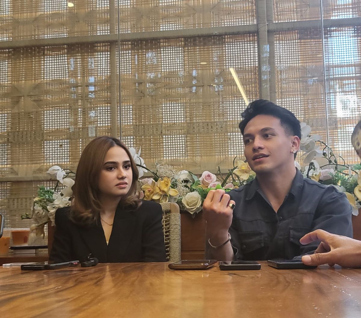 Main di Film 'Mohon Doa Restu', Jefri Nichol & Syifa Hadju Didoakan ... Main di Film 'Mohon Doa Restu', Jefri Nichol & Syifa Hadju Didoakan ...