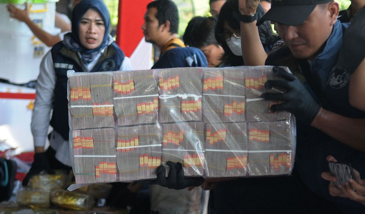 FOTO: Bareskrim Tunjukkan Barang Bukti Sindikat Narkoba Jaringan Internasional Terbesar Fredy ...
