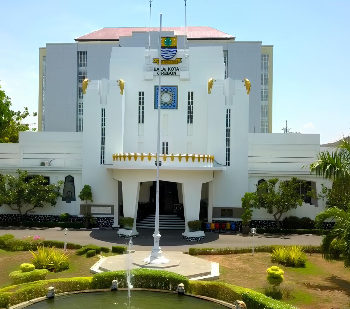 Melihat Uniknya Arsitektur Gedung Balai Kota Cirebon, Bentuknya Mirip ...