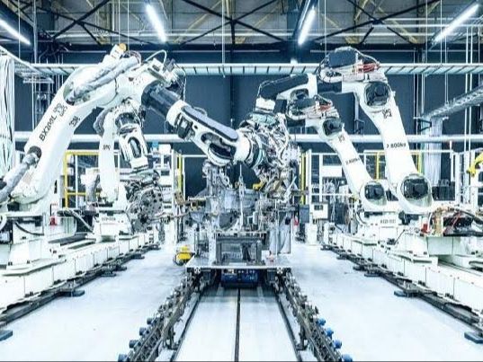 Lawan Tesla, Toyota Perbarui Pabrik di Jepang dengan Teknologi Produksi ...