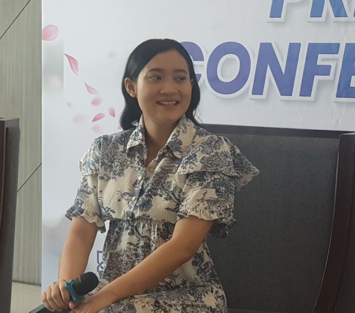 Senyum Bahagia Pedangdut Yeni Inka Dikaruniai Putri Pertama 'Kylie ...