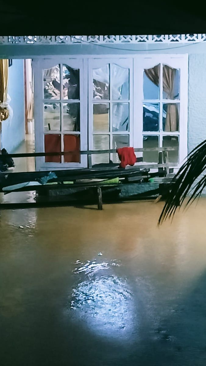 Hujan Sejak Kemarin Sebabkan Aceh Selatan Banjir, Lalu Lintas Jalan ... Hujan Sejak Kemarin Sebabkan Aceh Selatan Banjir, Lalu Lintas Jalan ...