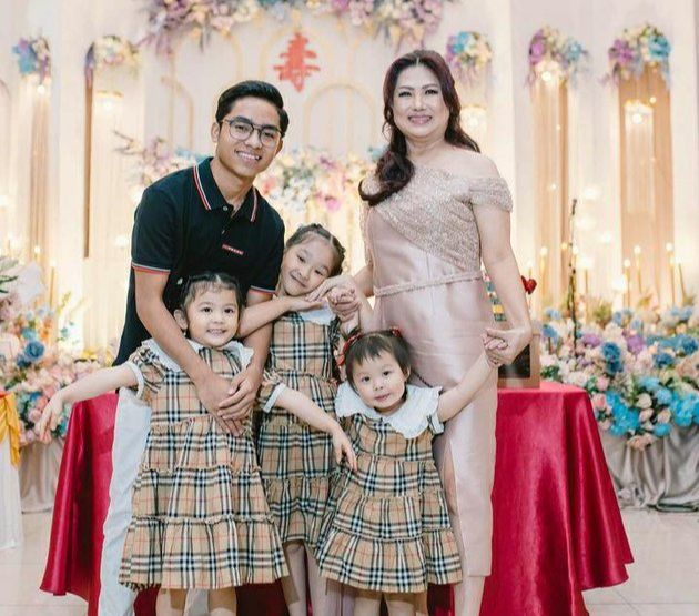 Luput Dari Sorotan, Ini Deretan Potret Cantik Ibunda Sarwendah Saat ... Luput Dari Sorotan, Ini Deretan Potret Cantik Ibunda Sarwendah Saat ...