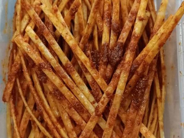 Resep Mie Lidi Bumbu Basah, Camilan Lezat dan Viral | merdeka.com