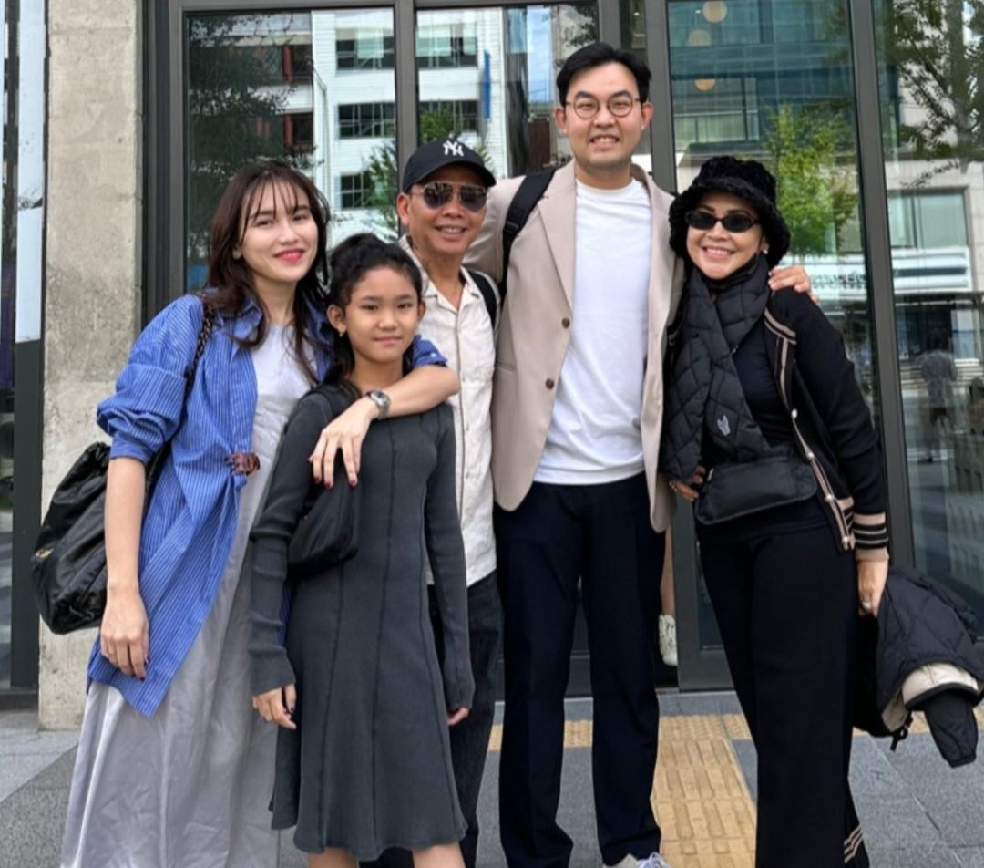 Gaya Ayu Ting Ting Liburan di Korea Selatan, Potret Cantiknya Bikin ...