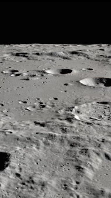 Ini Harga dan Cara Beli Tanah di Bulan seperti Shah Rukh Khan ...