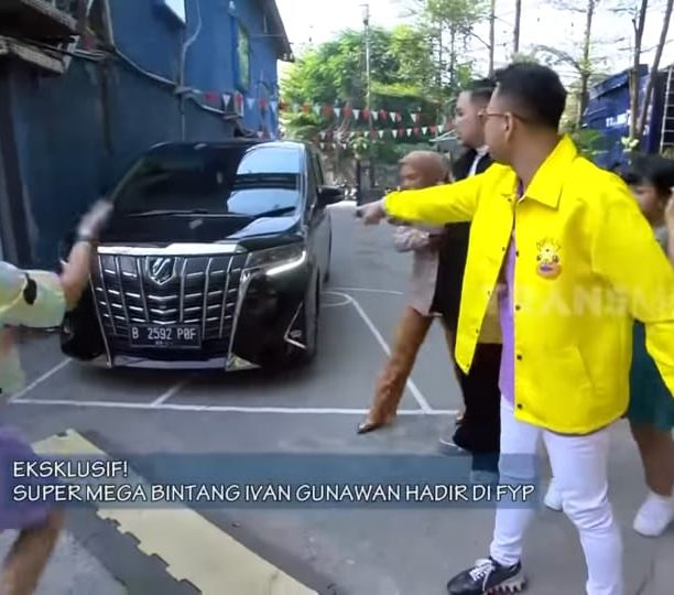 Bongkar Isi Mobil Mewah Ivan Gunawan, di Dalamnya ada Sandal Jepit 'Itu ...
